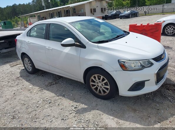 Price & History 2017 Chevrolet Sonic Lt Auto 1.8l I-4 Dohc, Vvt, 138hp ...